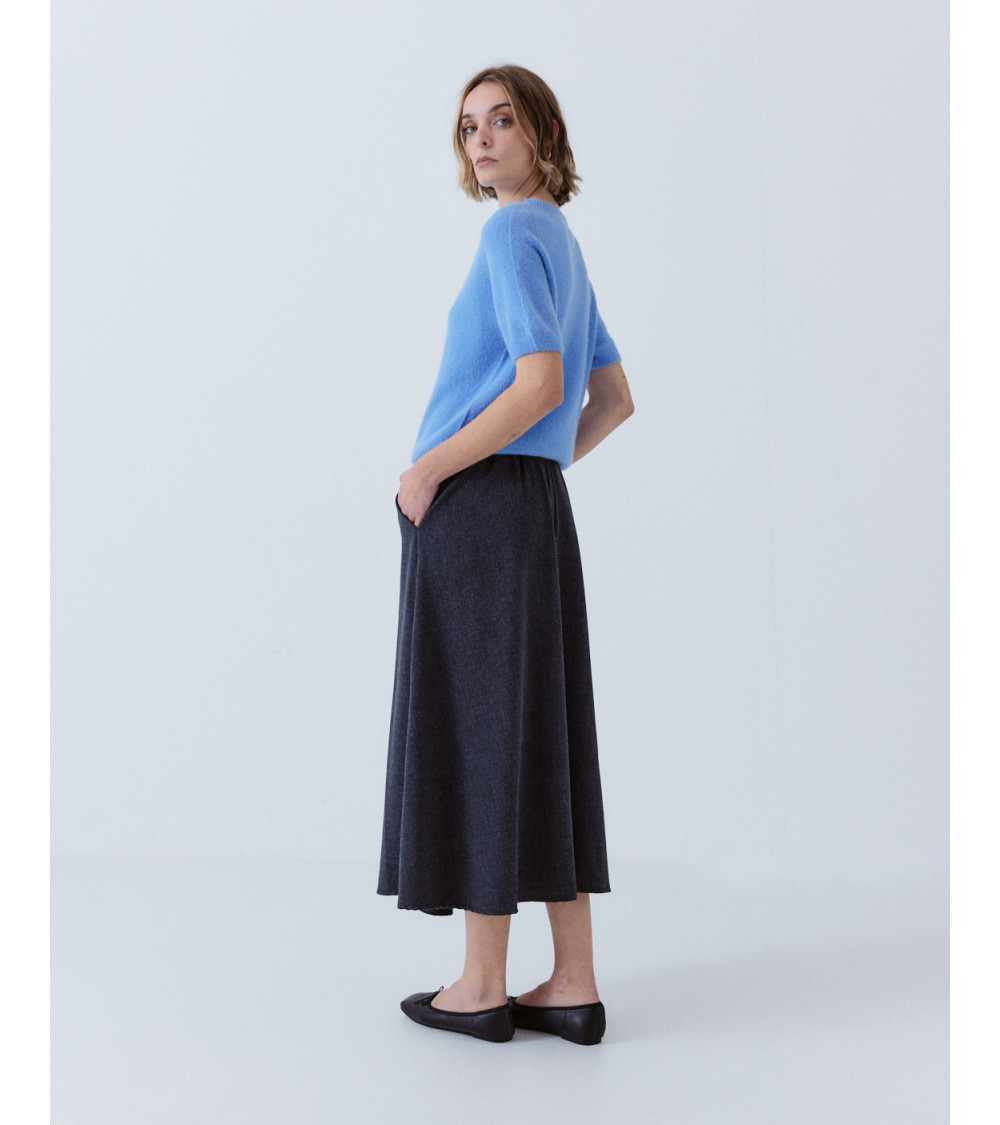 FALDA MIDI PLISADA CON BOLSILLOS | MULAYA